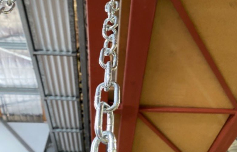 2021 Australian Chains Using the Rolling Shutter Door – Navigate Heavy ...